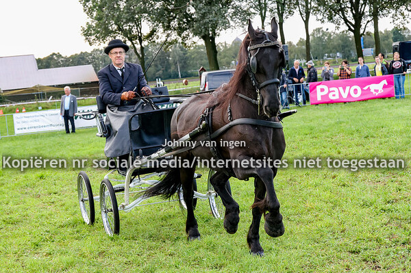 Zoek je foto op Oypo